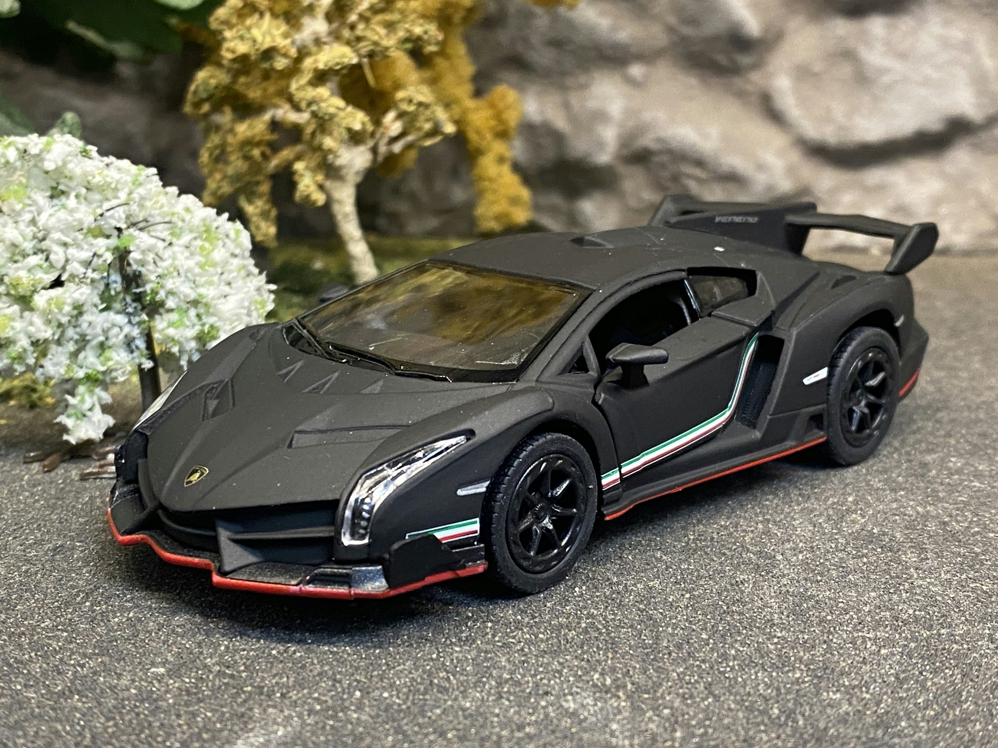 Kinsmart lamborghini veneno store